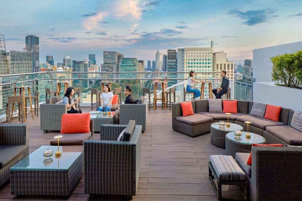 On Top Bar - Stunning Views Of Saigon Skyline | Novotel Saigon Centre